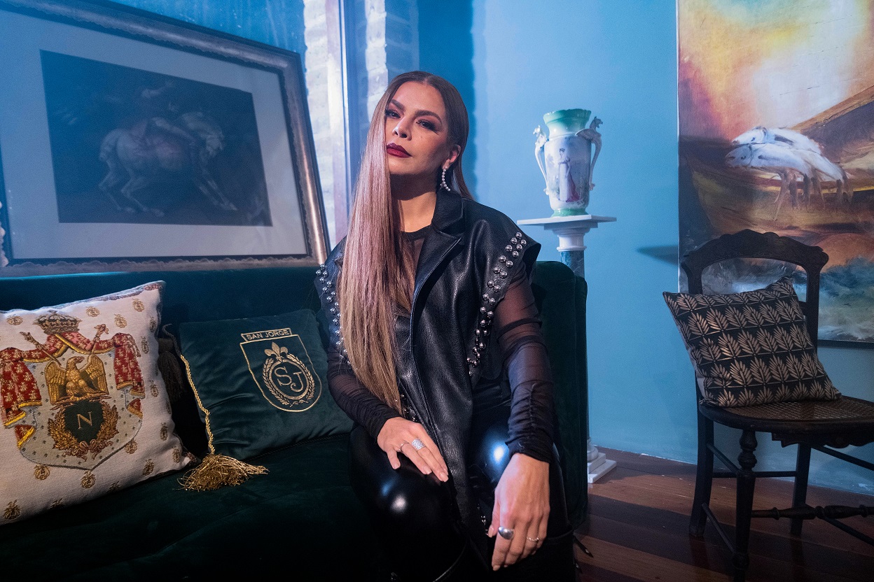 Olga Tañón estrena “Los Celos se te Notan” – Surmusic Channel